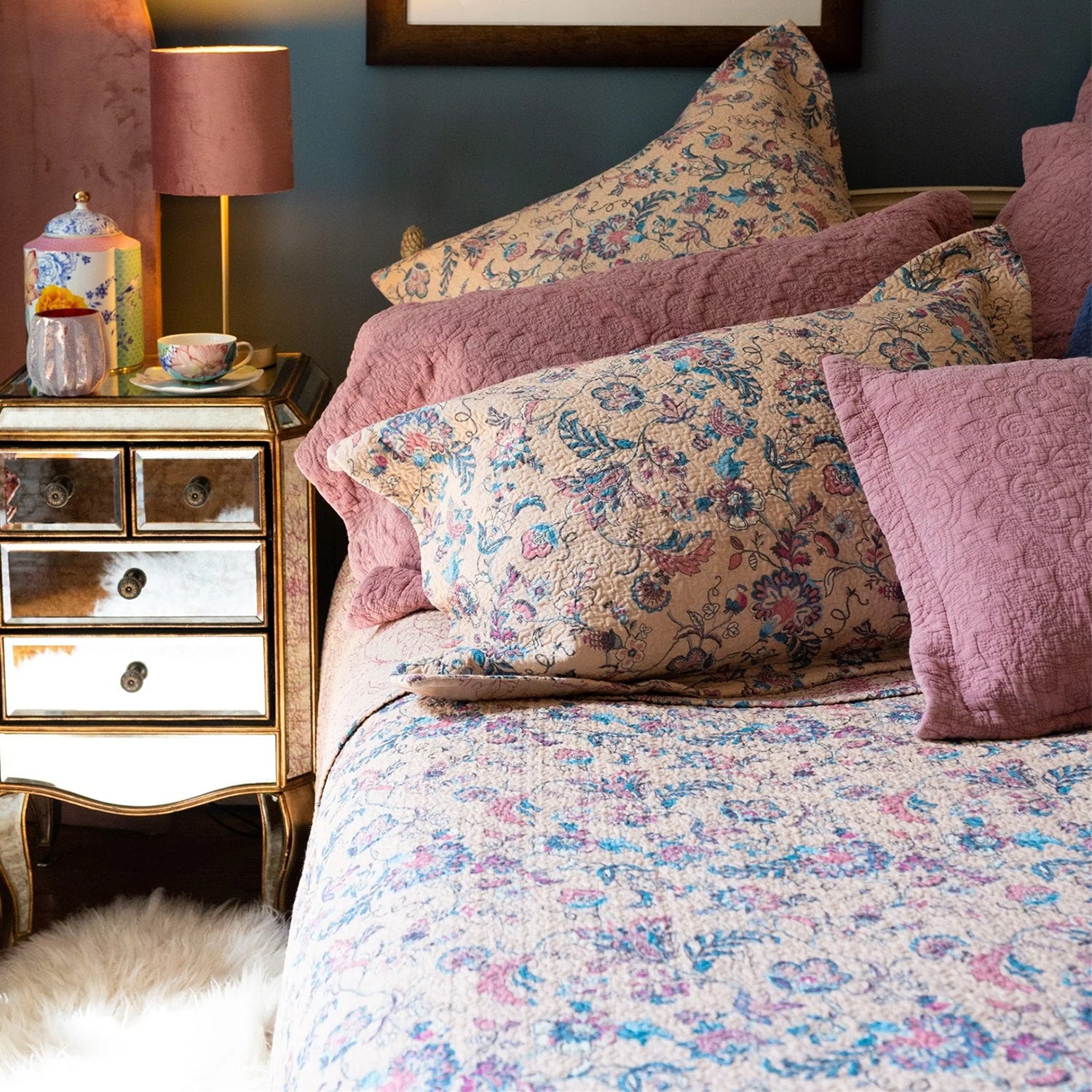 Eloise Pink Bedspread & Cushions